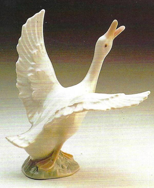 Duck Flying Lladro - 01001264 - Animals Lladro Figurines & Collectibles